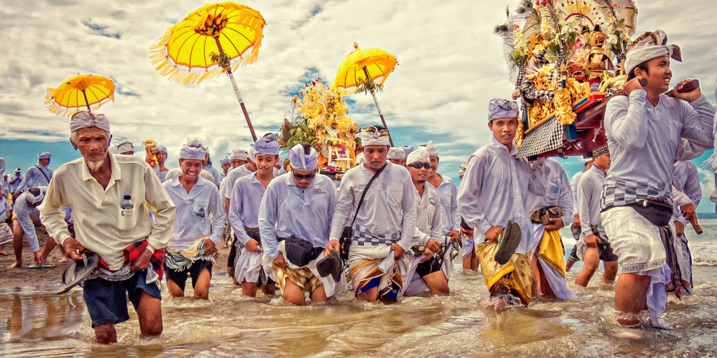 Melasti Bali's most important religious festival